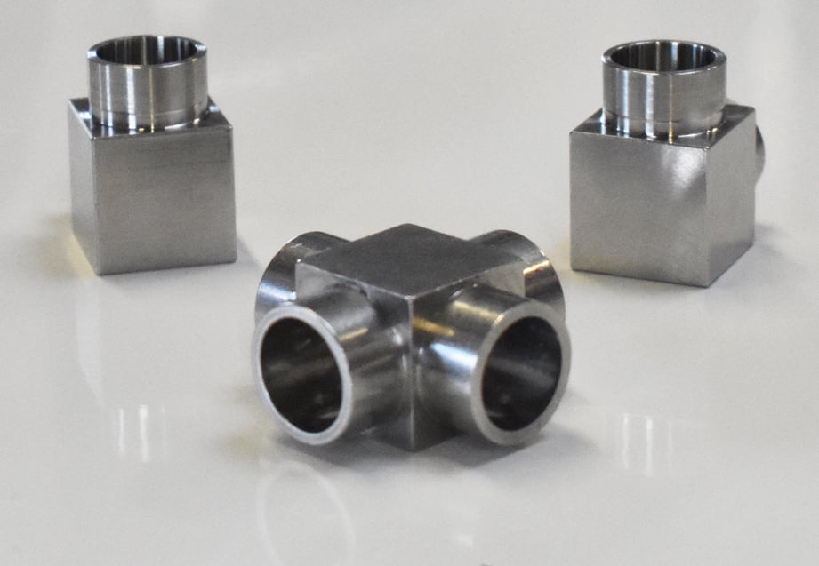 How to weld small tubes and microfit fittings with precision